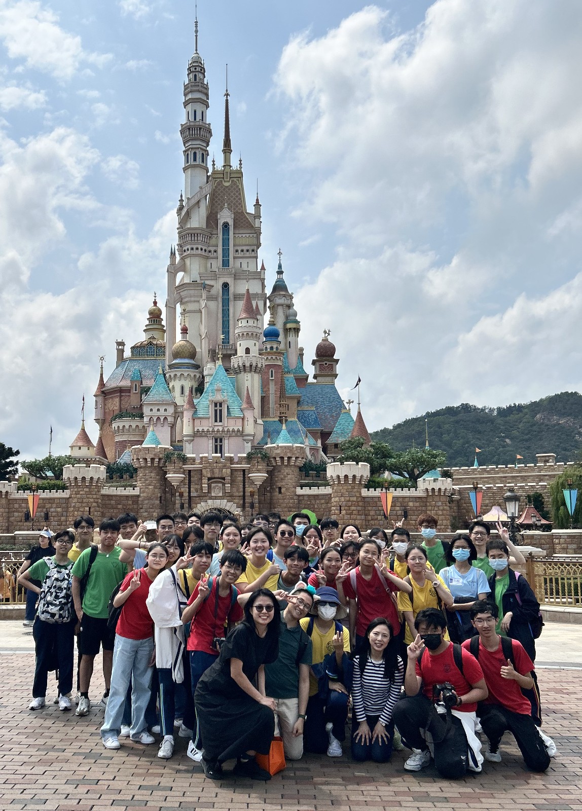Disney's World of Physics - Shung Tak Catholic English College