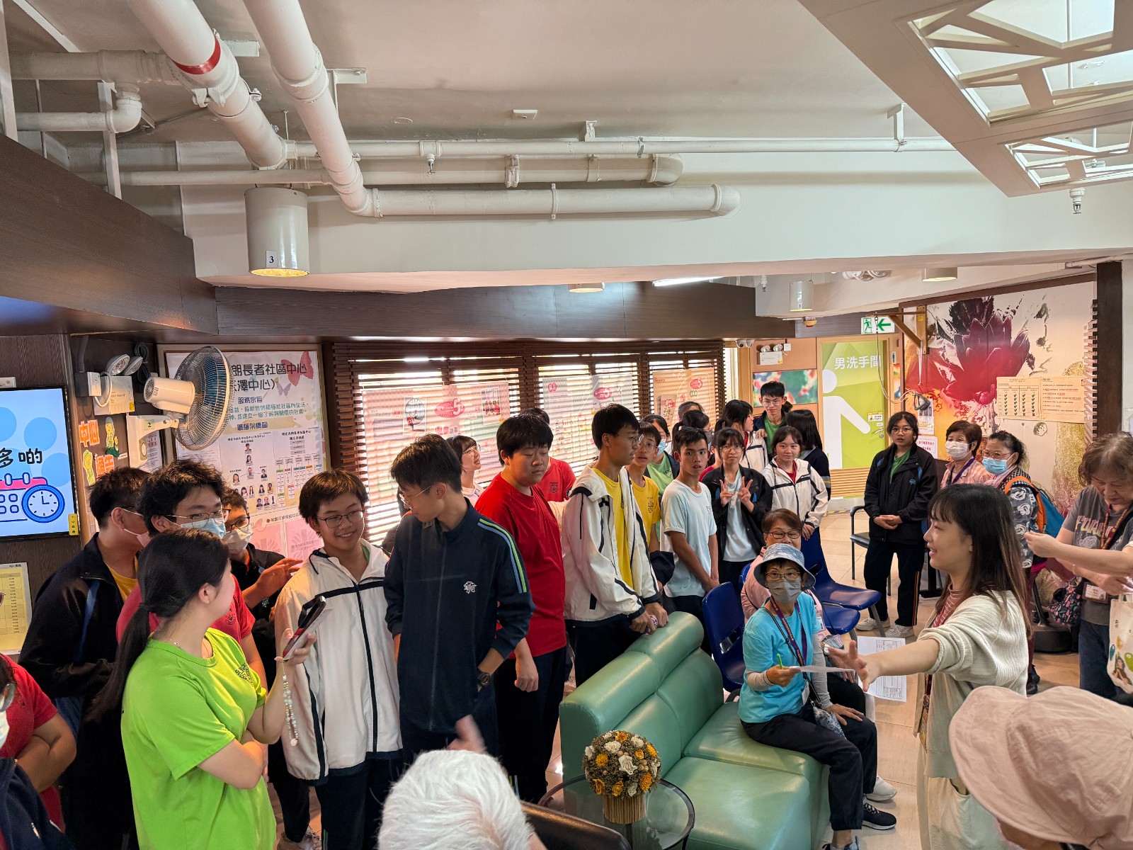 Social Service Activity for Class 4P and S.5 ERS Students - Shung Tak ...