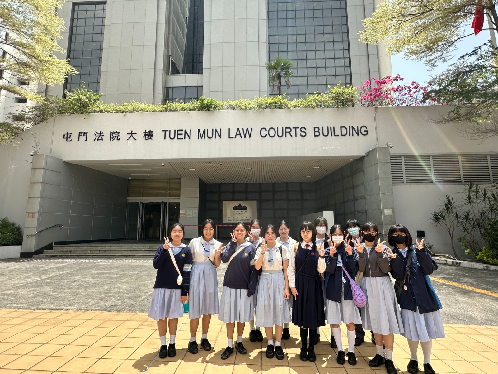 Side by Side Mock Trial - Visit to Tuen Mun Magistrates' Courts - Shung ...